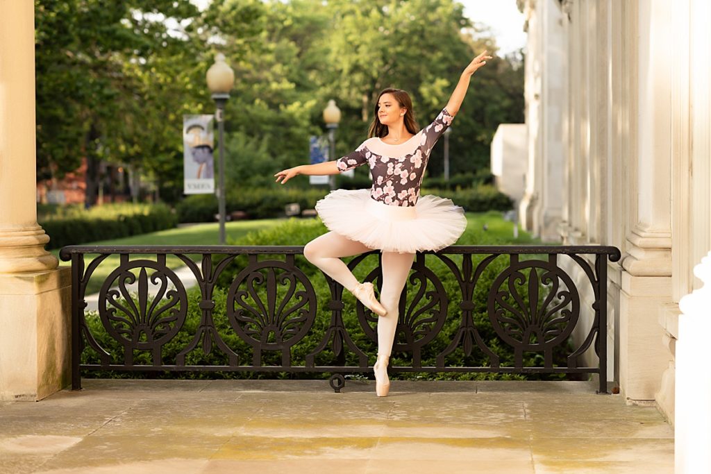 Rachel's Richmond Senior Ballet Portraits - Laura Matthews Photography ...